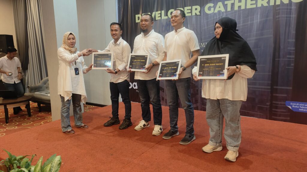 Developer Gathering Bank BTN Kendari, PT SDP Raih 8 Penghargaan - Sultrack.com